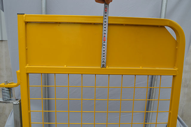 Spring Ladder Access Operated Scaffolding Safety Gate from China ...