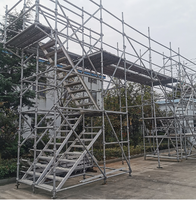 Scaffolding Tube and Fitting System vs System Scaffolding - EK Scaffolding