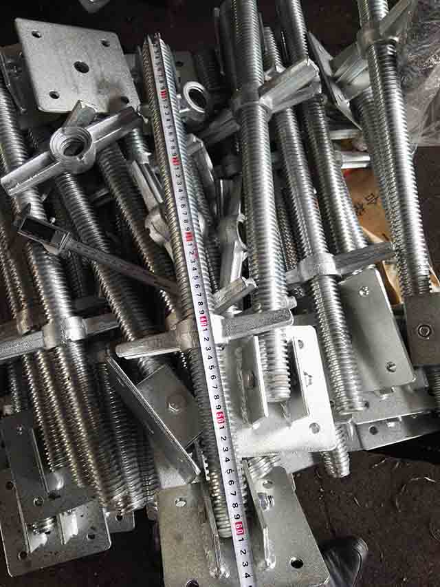 Galvanized Scaffolding Screw Swivel Base Jack from China manufacturer ...